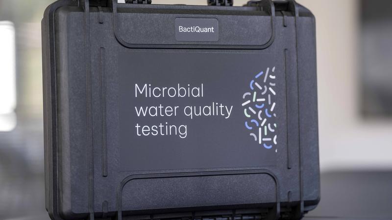 Technology for monitoring bacterial content in water samples - BactiQuant